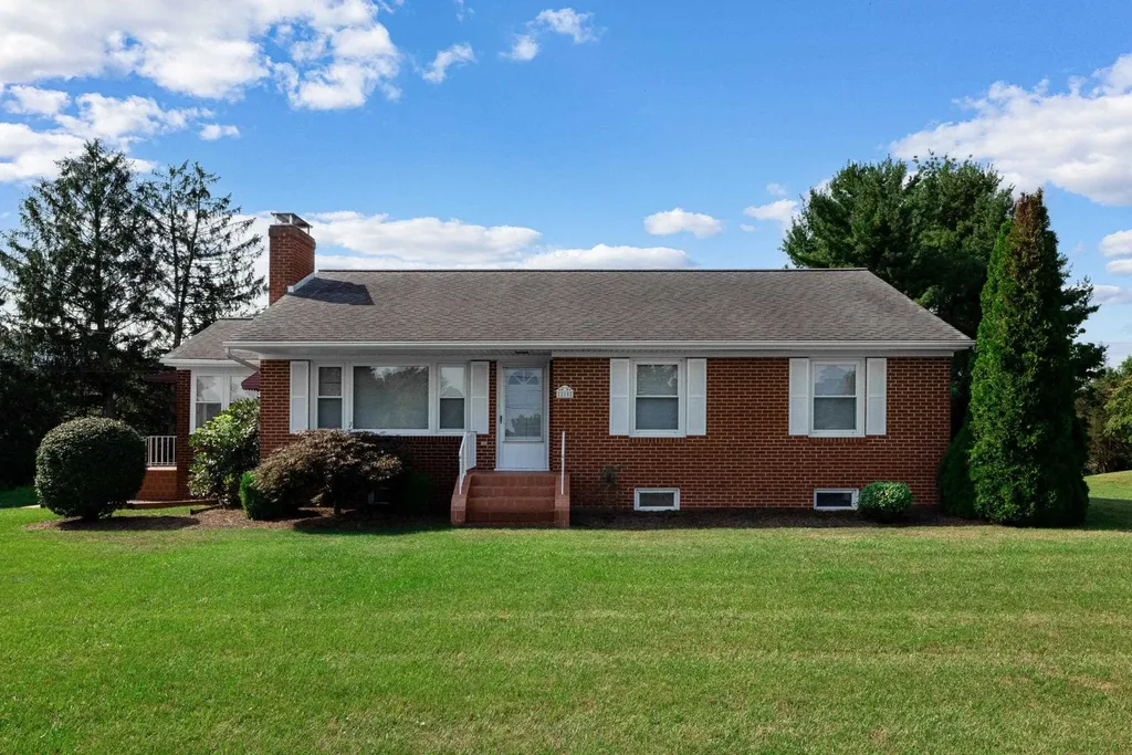 210 Monger Hill Road, Elkton, VA 22827 | 667633 | Funkhouser Shenandoah ...