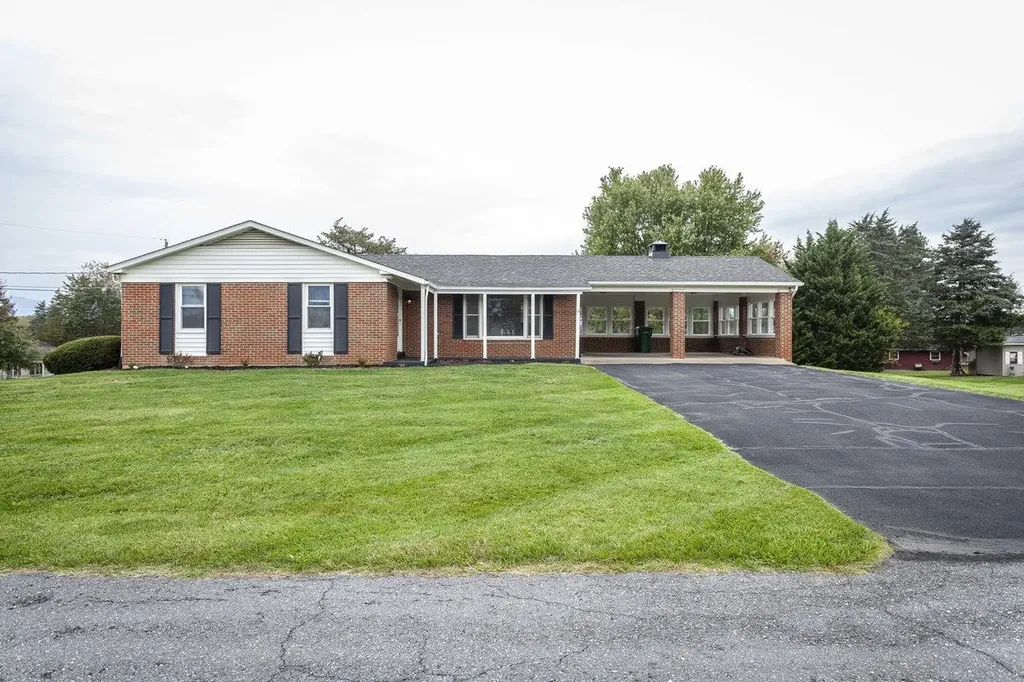 13 Springview Boulevard, Luray, VA 22835 | 646867 | Funkhouser ...