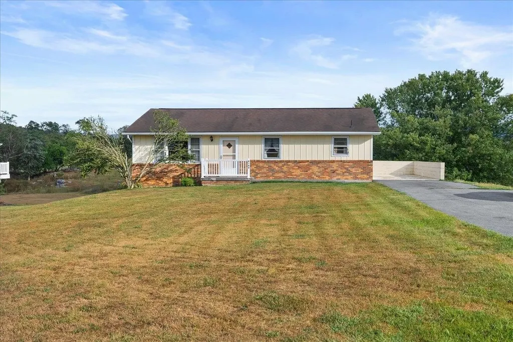 9182 Phillips Store Road, Broadway, VA 22815 | 645732 | Funkhouser ...