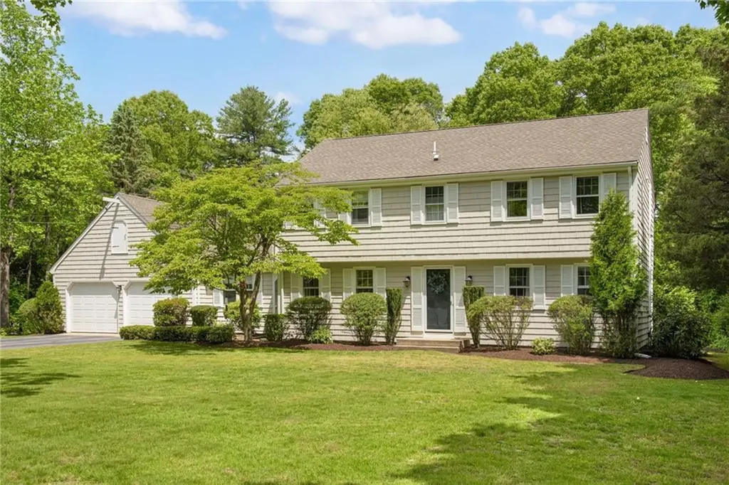 3 Robbins Drive Real Estate Listing for Sale MLS#1354432