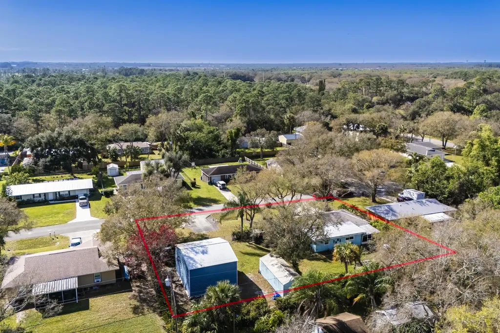 7910 James Road Fort Pierce, FL