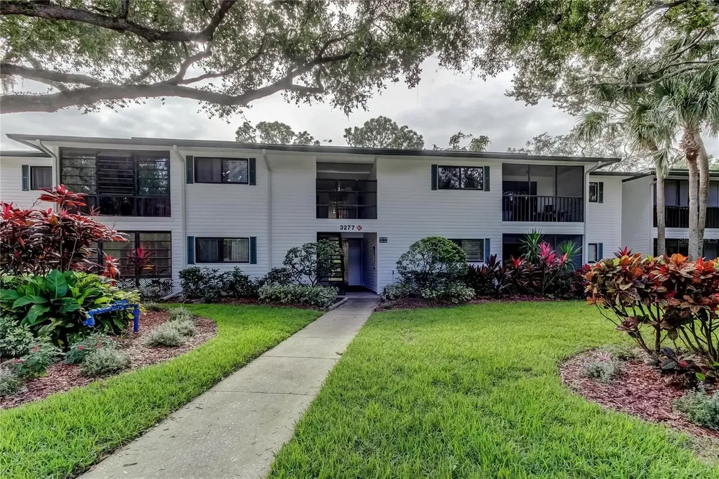 3277 Fox Chase Circle N, Palm Harbor FL 34683, MLS# Tb8443114 | Michael ...