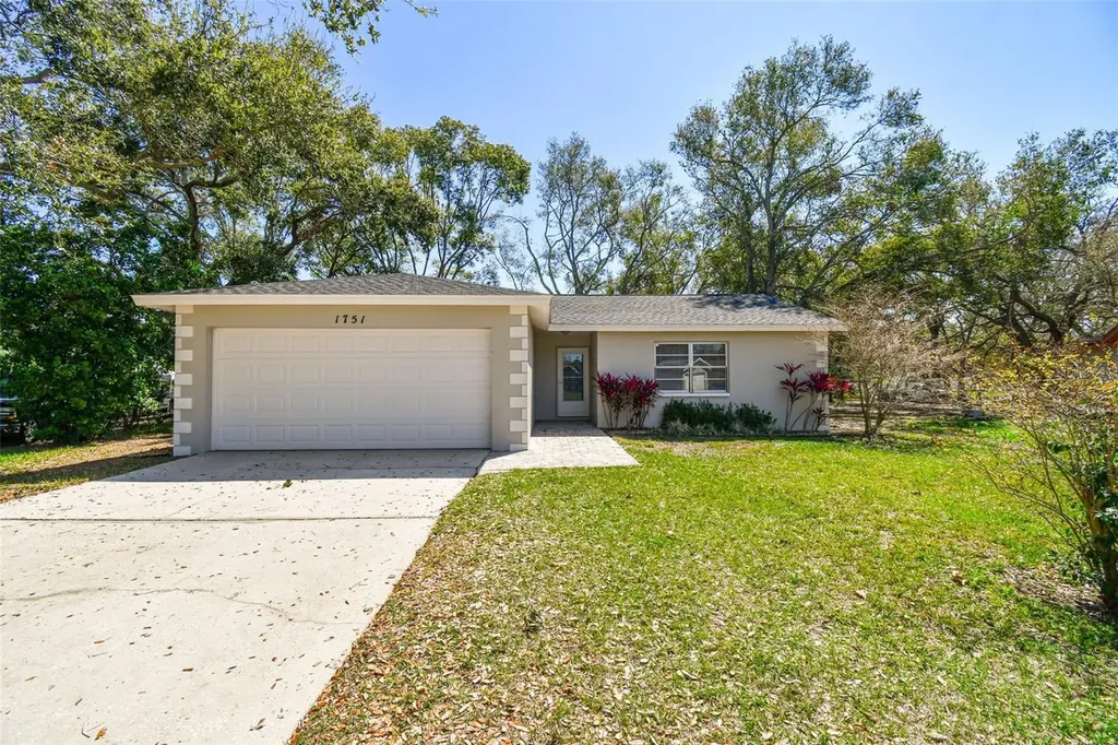 1751 Sutton Place, Dunedin FL 34698, MLS# Tb8356750 | Michael Saunders ...