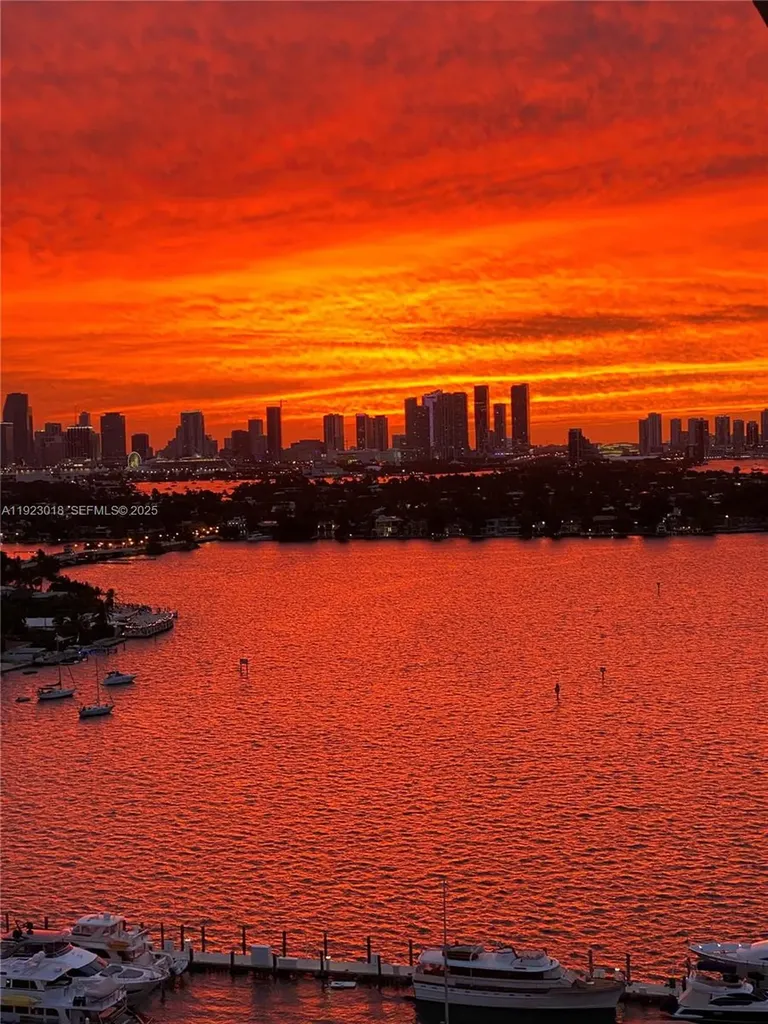 1900 Sunset Harbour Drive Miami Beach, FL