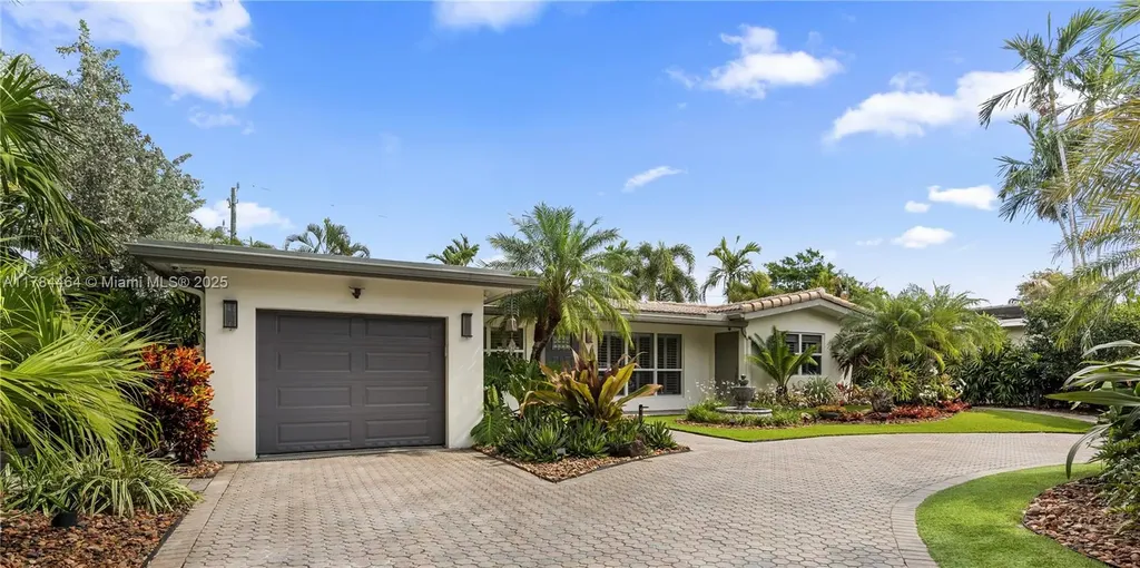 257 Allenwood Drive Lauderdale By The Sea, FL
