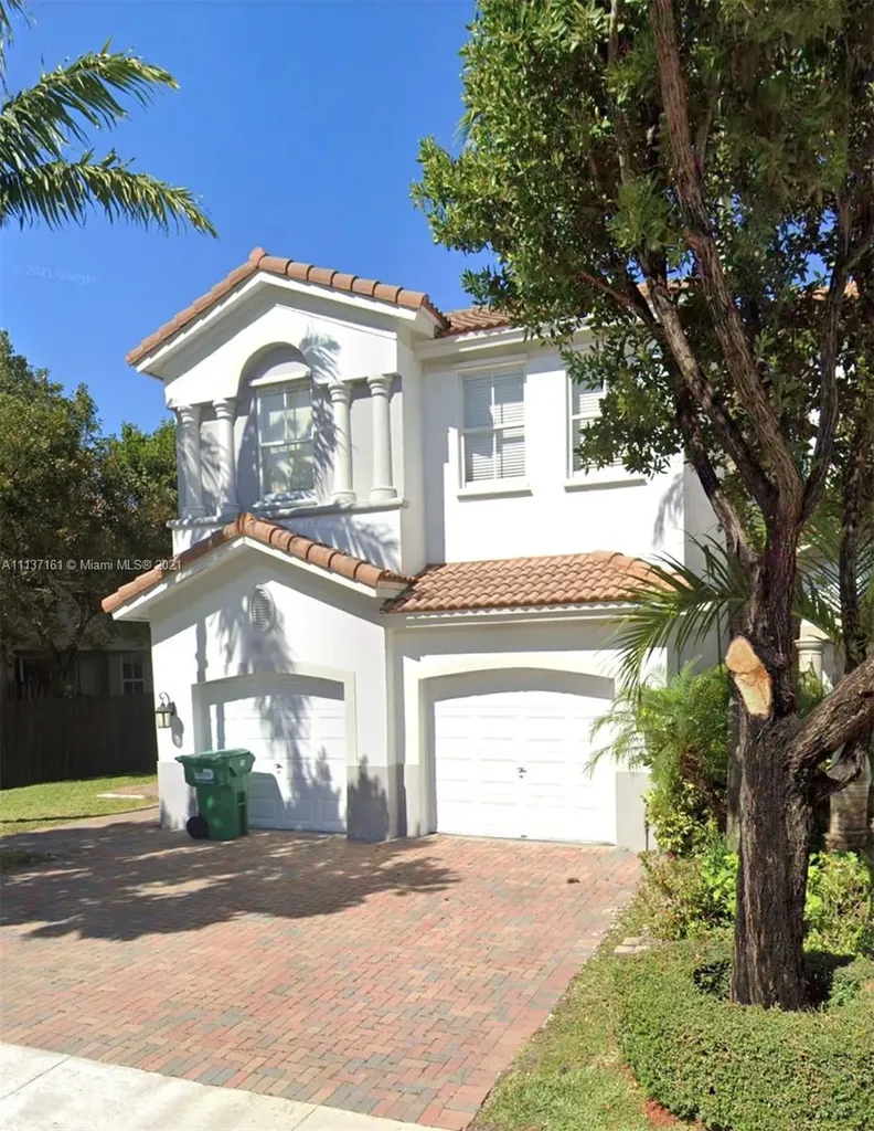 10817 Nw 84th Street Doral, FL