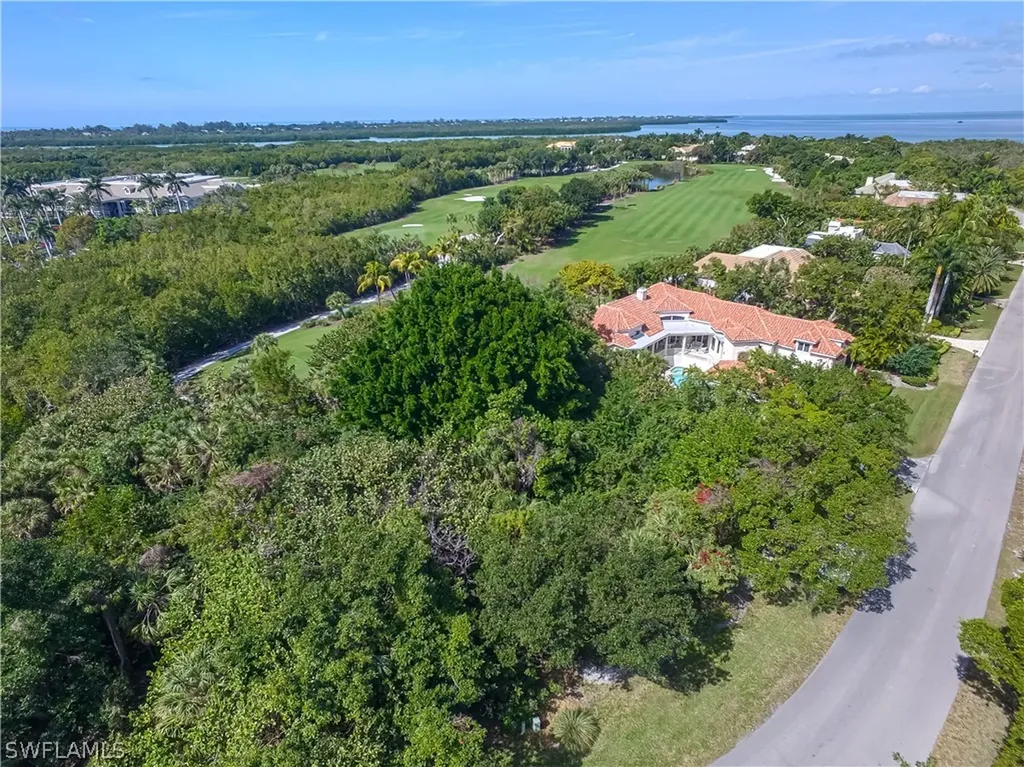 2829 Wulfert Road, Sanibel, FL 33957 | 221036614 | Phaidra McDermott