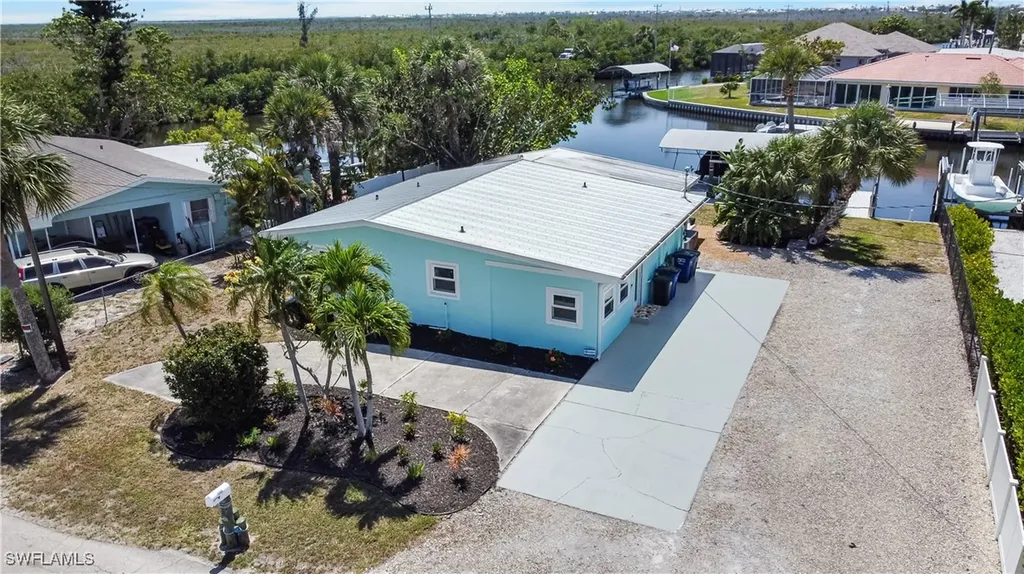 12069 Matlacha Boulevard, Matlacha Isles, FL 33991 | 225041375 | Pine ...