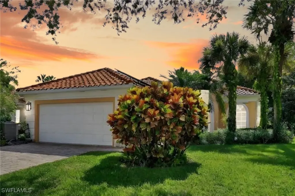 5902 Bermuda Lane Naples, FL 34119 | MLS #226004759 | John R Wood ...