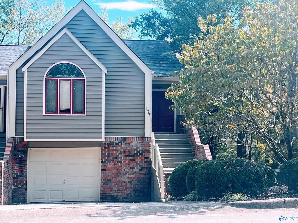 117 Knollridge Drive, Huntsville, AL 35801 | 21900991 | Benchmark ...
