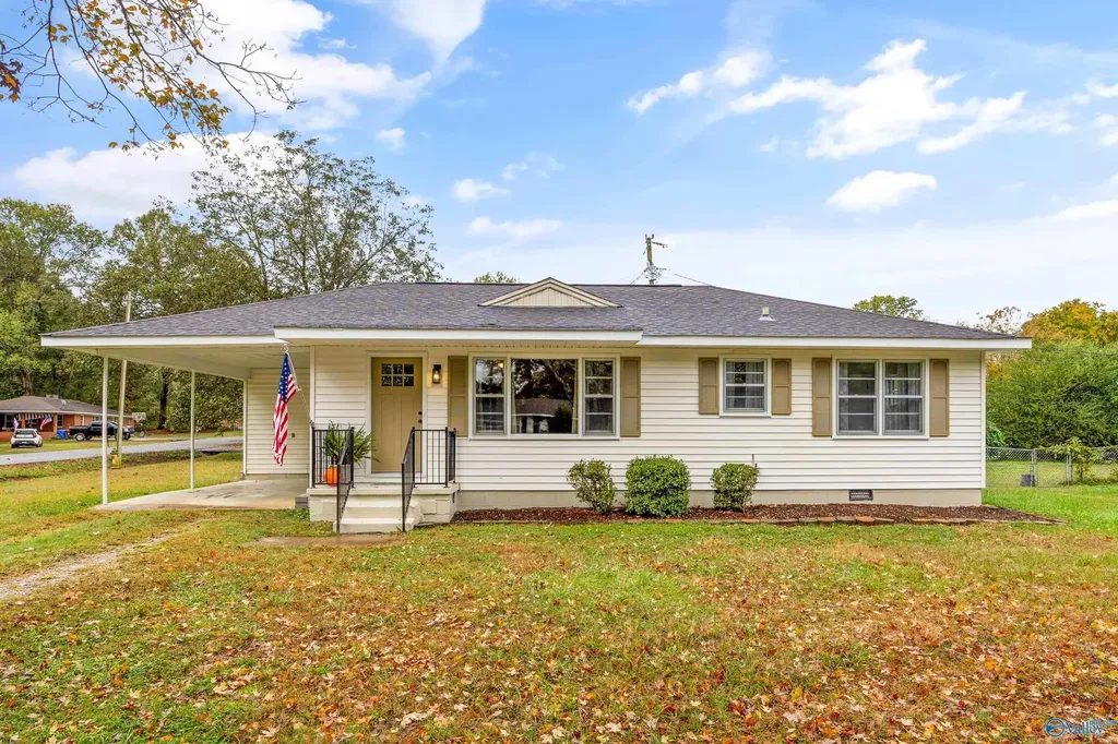 127 Christopher Circle, Athens, AL 35611 | 21903748 | Benchmark Realty, LLC