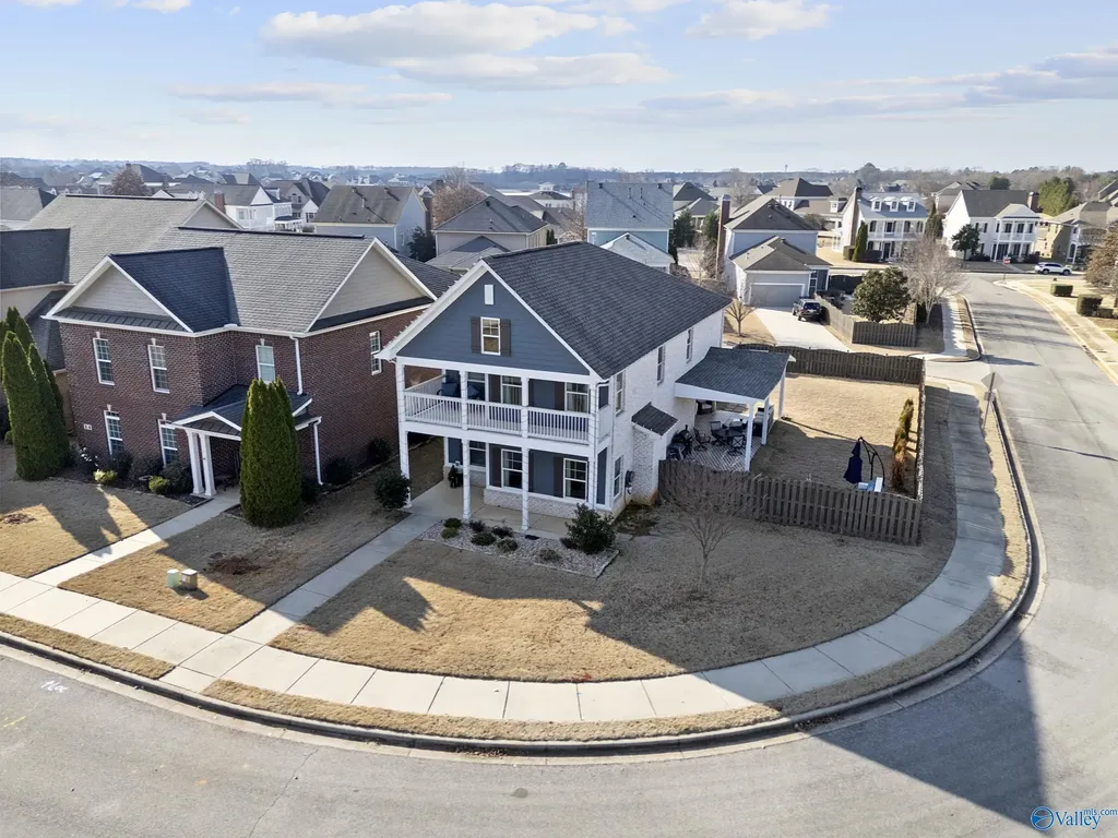 12 Patana Lane Sw, Huntsville, AL 35824 | 21906914 | Benchmark Realty, LLC