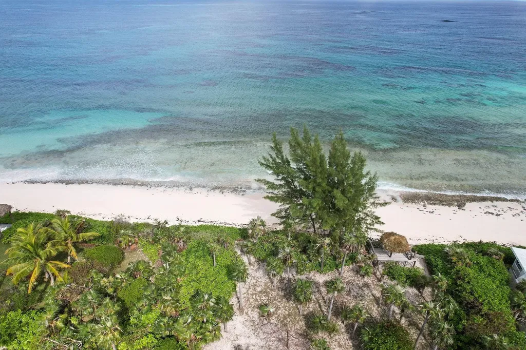 Beachfront Home & Lot Eleuthera 63426 | Bahamas Realty