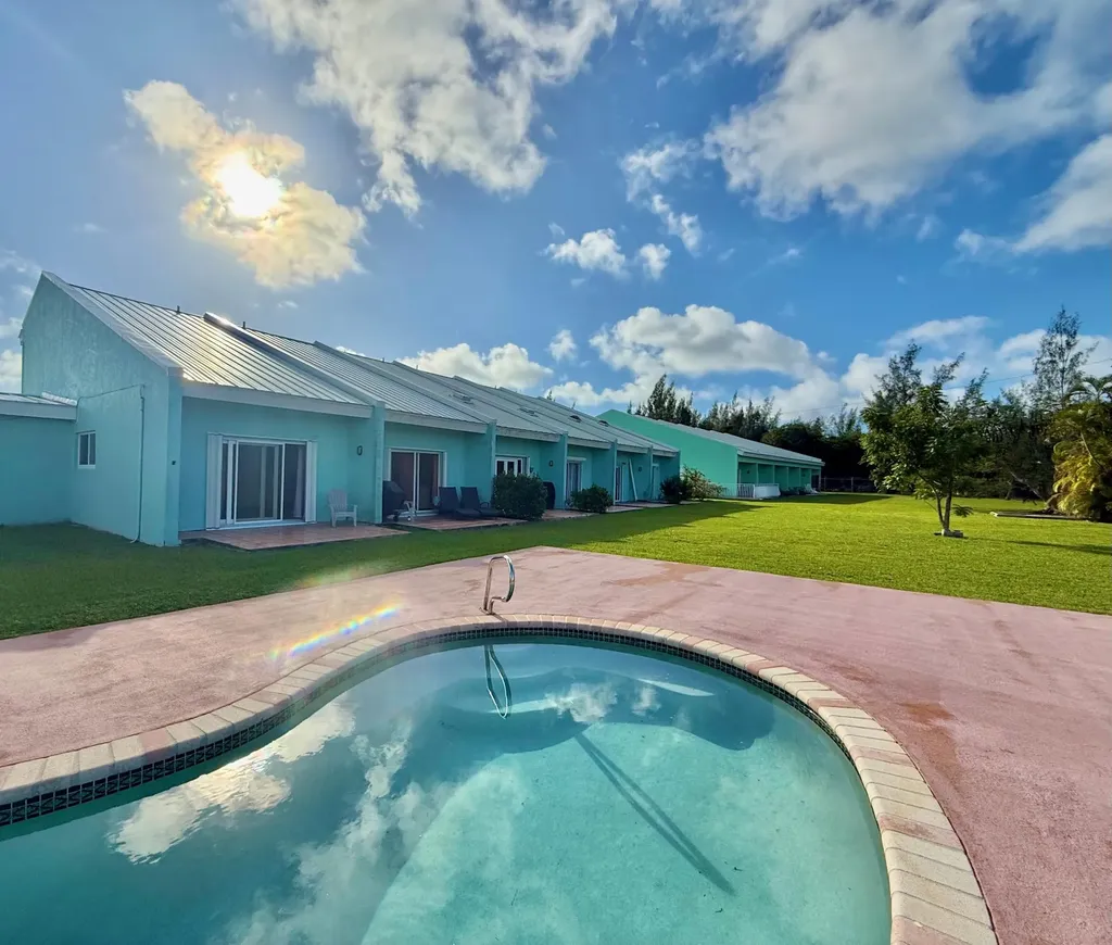 Indiana Gardens Grand Bahama Freeport 65112 | Bahamas Realty