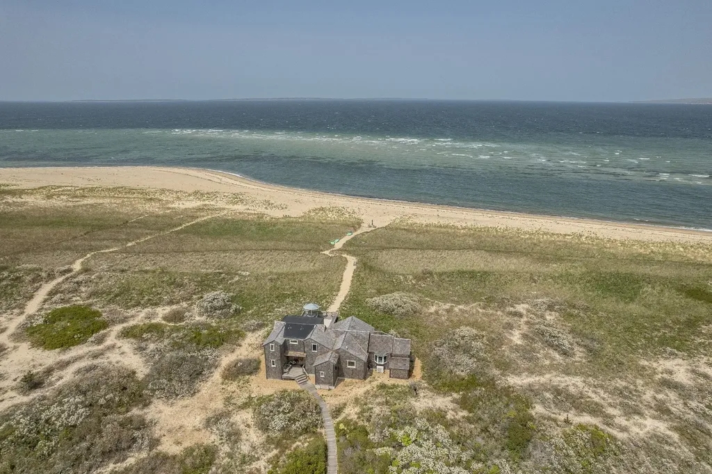 Oxcart Road, Aquinnah, MA | 40822 | Grace Hagerty