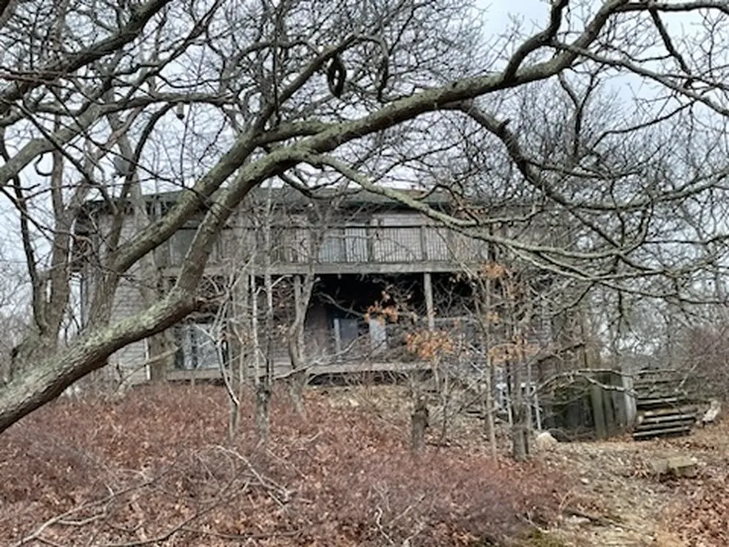 99 Hammett Road Chilmark, MA | Martha's Vineyard Real Estate