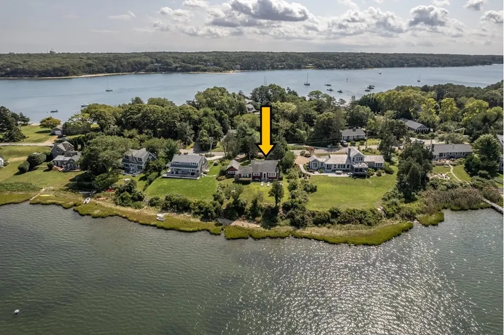 36 Hines Point Vineyard Haven, MA | Martha's Vineyard Real Estate