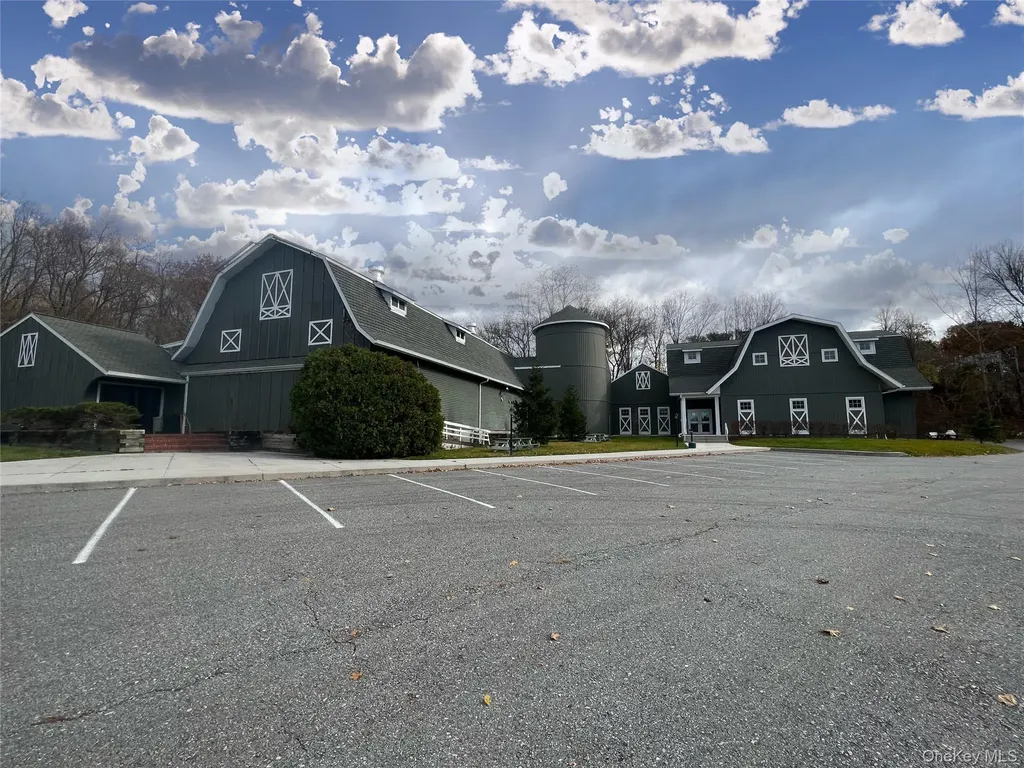 1037 Route 22, Brewster, NY 10509 | 923304 | William Raveis Lifestyles ...