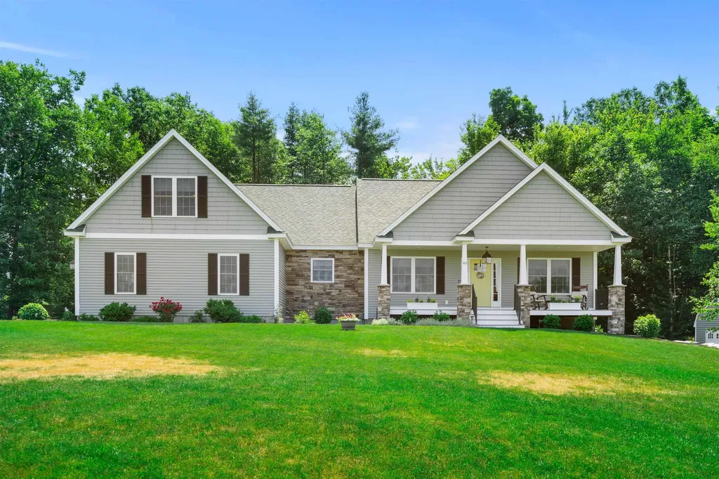 40 Rowe Farm Road Gilford, NH