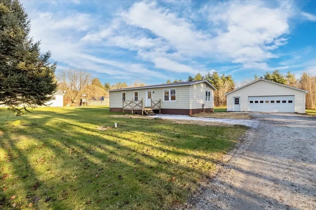 2196 Vt Route 78, Highgate VT Real Estate Listing | MLS# 5022857 Teamner