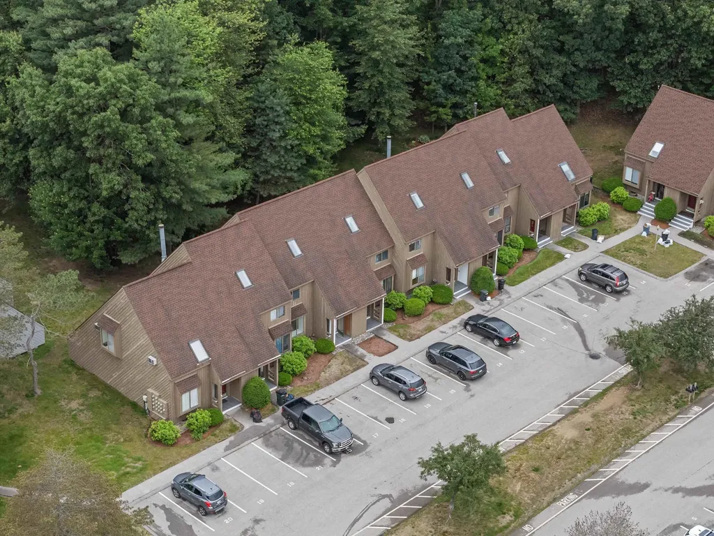 18 Clinton Court Merrimack, NH