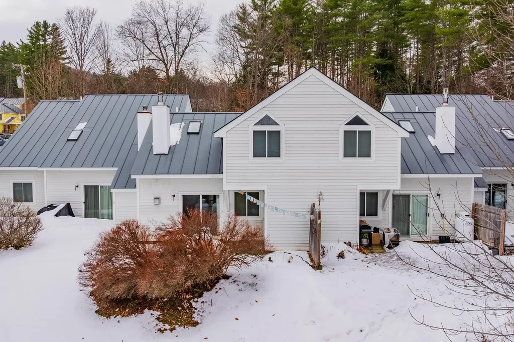 26 Marsten Lane Enfield, NH