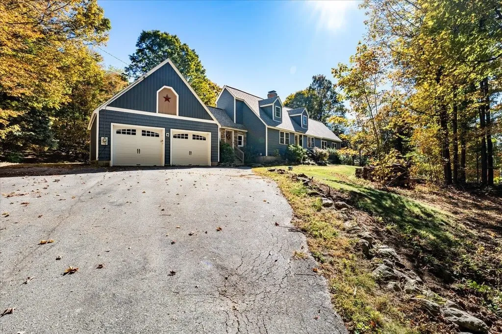 213 Joe English Road, New Boston, NH 03070 | MLS #5073706 | The ...