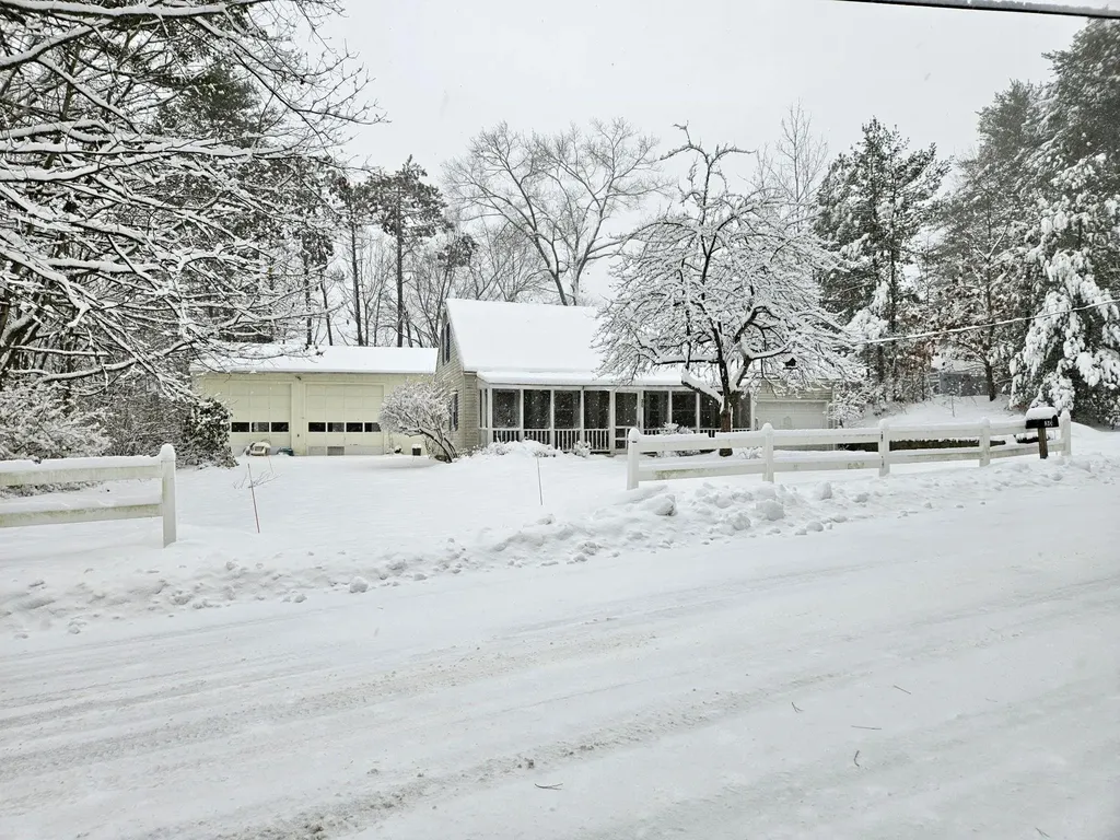 30 Old Stage Road Dover, NH