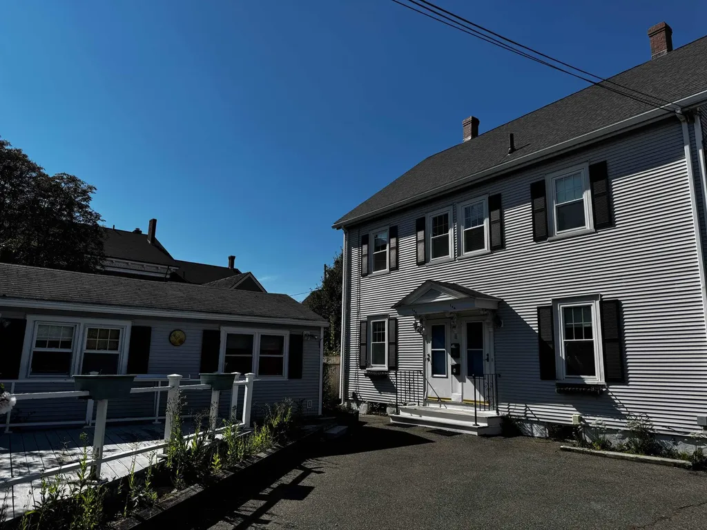 164 Daniel Street Portsmouth, NH
