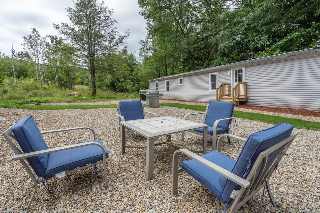 89 Kelley Pond Road New Hampton, NH Homes, town-homes, condos and land ...