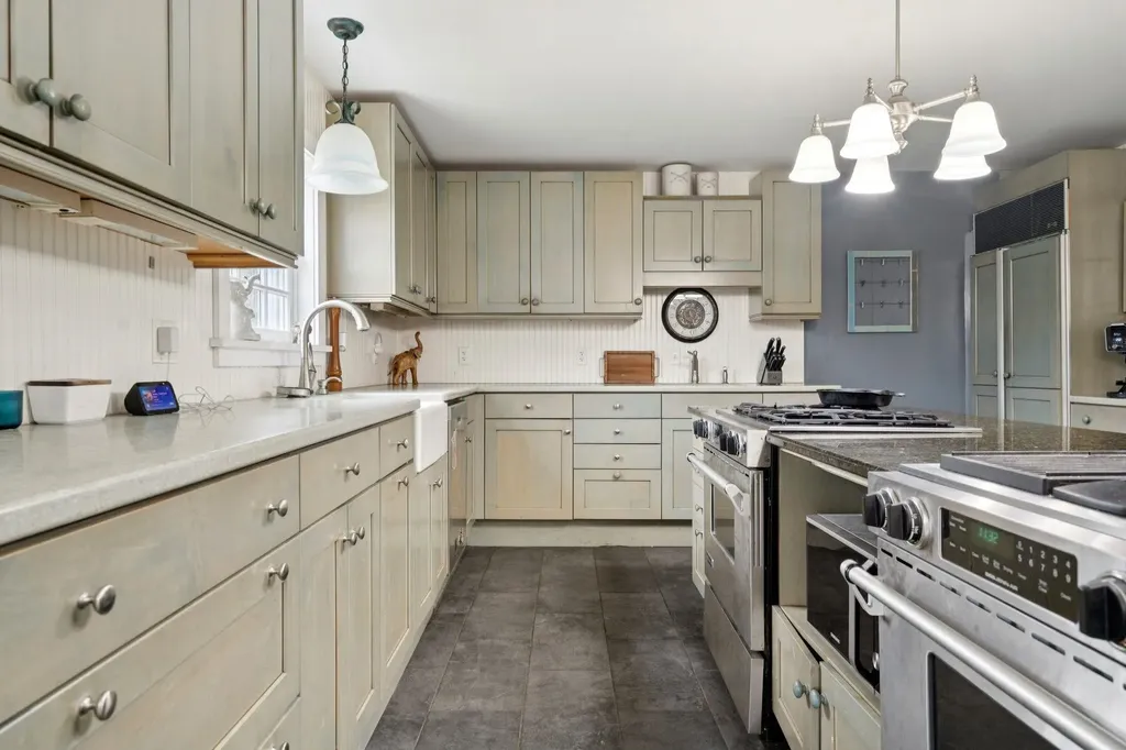 11 Turnpike Road Grafton, NH