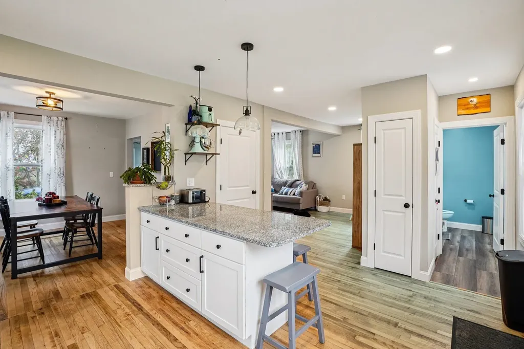 7 Hadley Road, Merrimack, NH 03054 | 5069515 | The Masiello Group