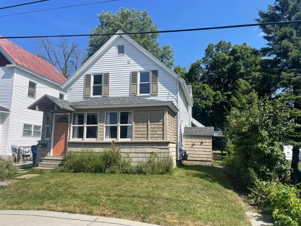 11 Sawyer Street St. Albans City, VT