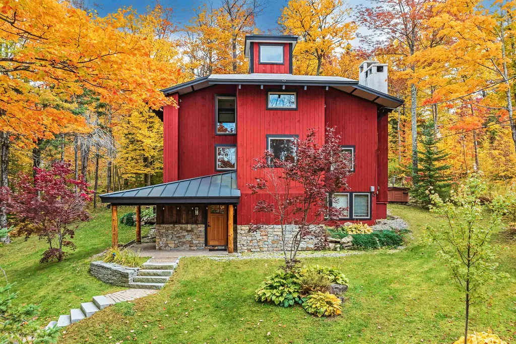 12 Quarter Mile Road, Winhall VT Real Estate Listing | MLS# 4933022 The ...