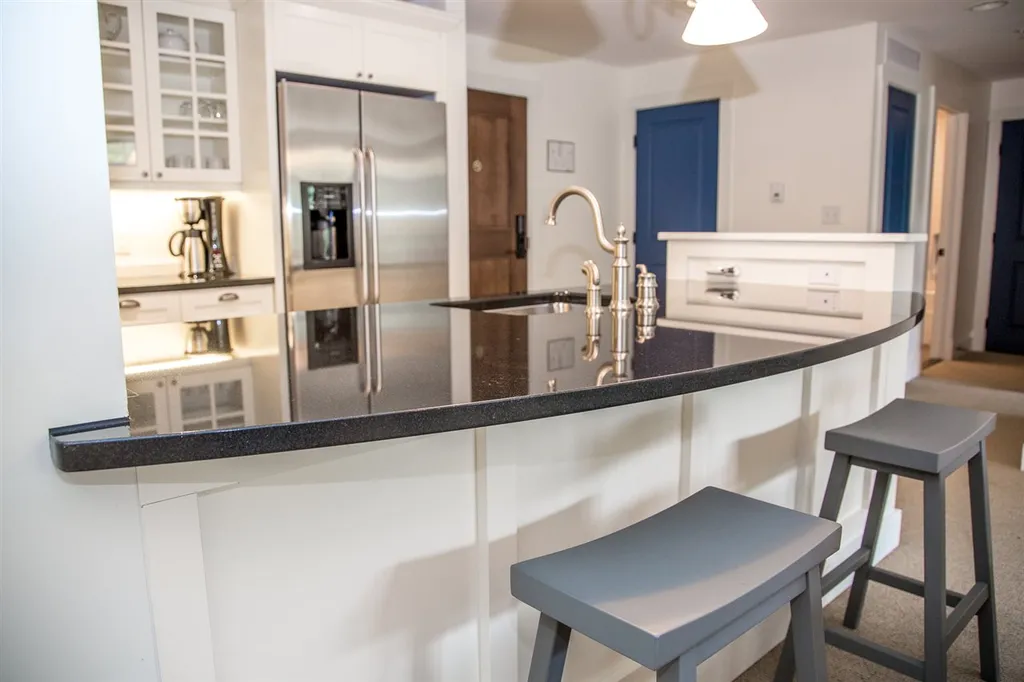 102 Forest 206 / Iii Drive, Warren VT Real Estate Listing | MLS ...