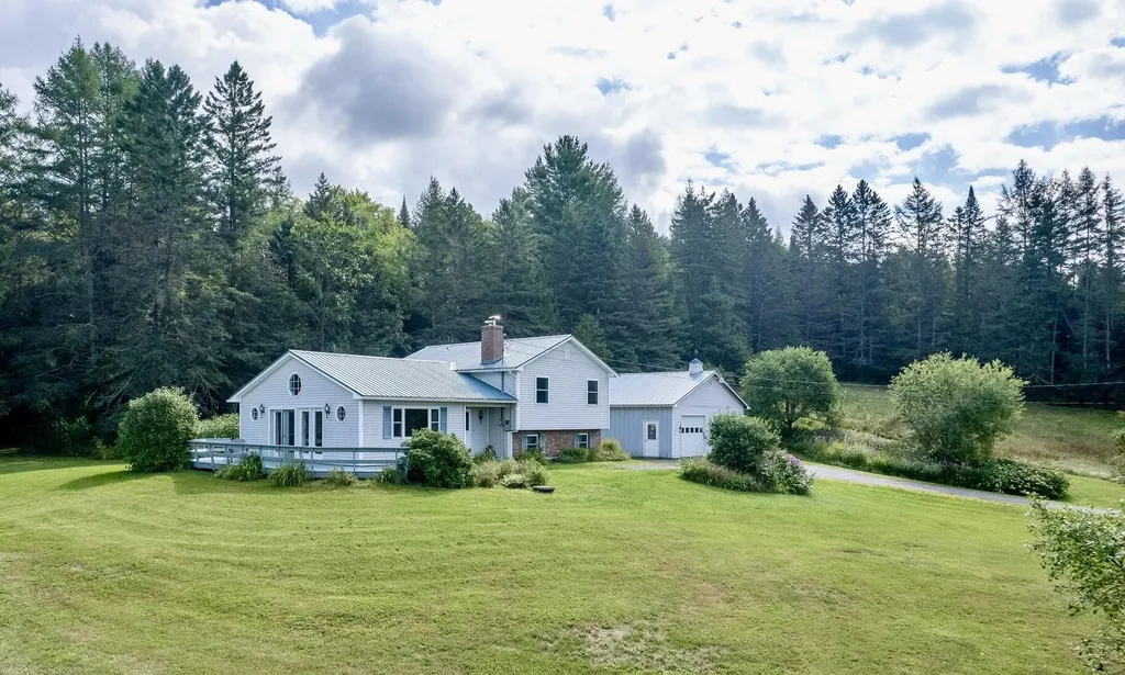 727 West Main Street Concord, VT Vermont| Real Estate Agency Serving St ... 727 West Main Street Concord, VT Vermont| Real Estate Agency Serving St ...