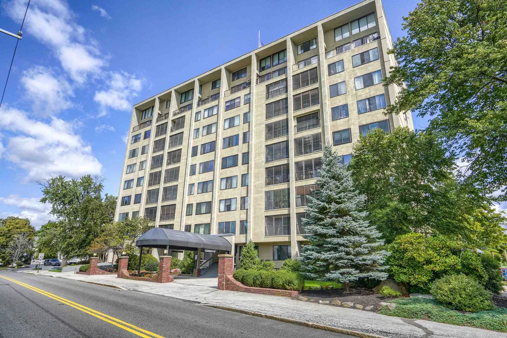 55 River Road Manchester, NH Real Estate | MLS # 4929845