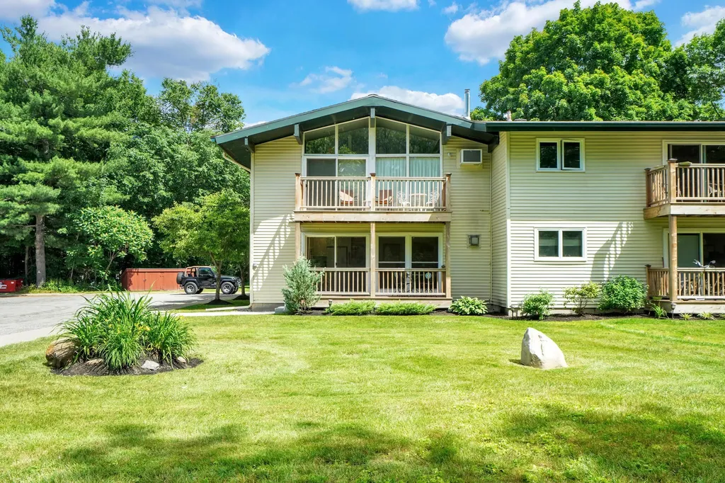 82 Towne Farm Lane, Stowe VT Real Estate Listing | MLS# 4918576