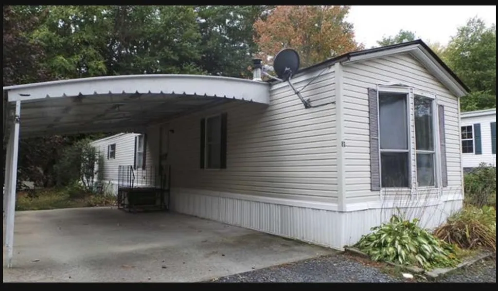 83 Aspen Lane, Hartford, VT 05001 | 4940285 | CENTURY 21 Farm & Forest