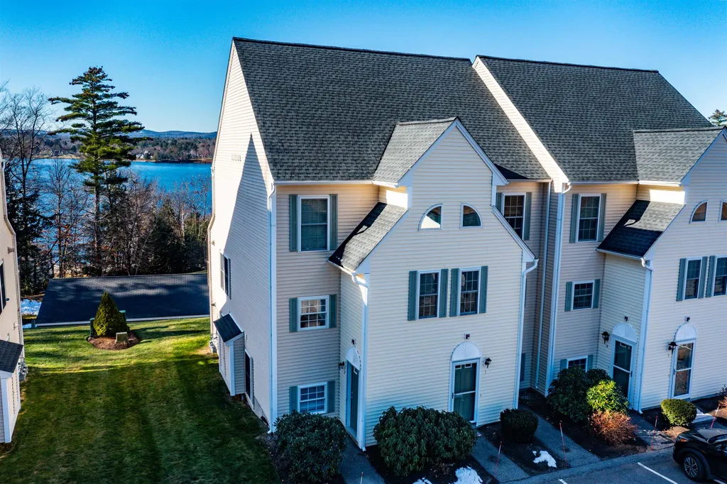 17 Sullivan Way Laconia, NH