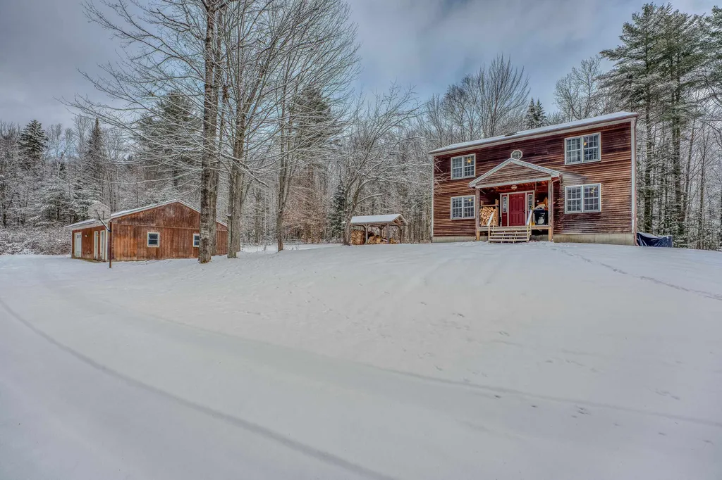 33 Spring Street, Whitefield, NH 03598 | 4979712 | CENTURY 21 ...
