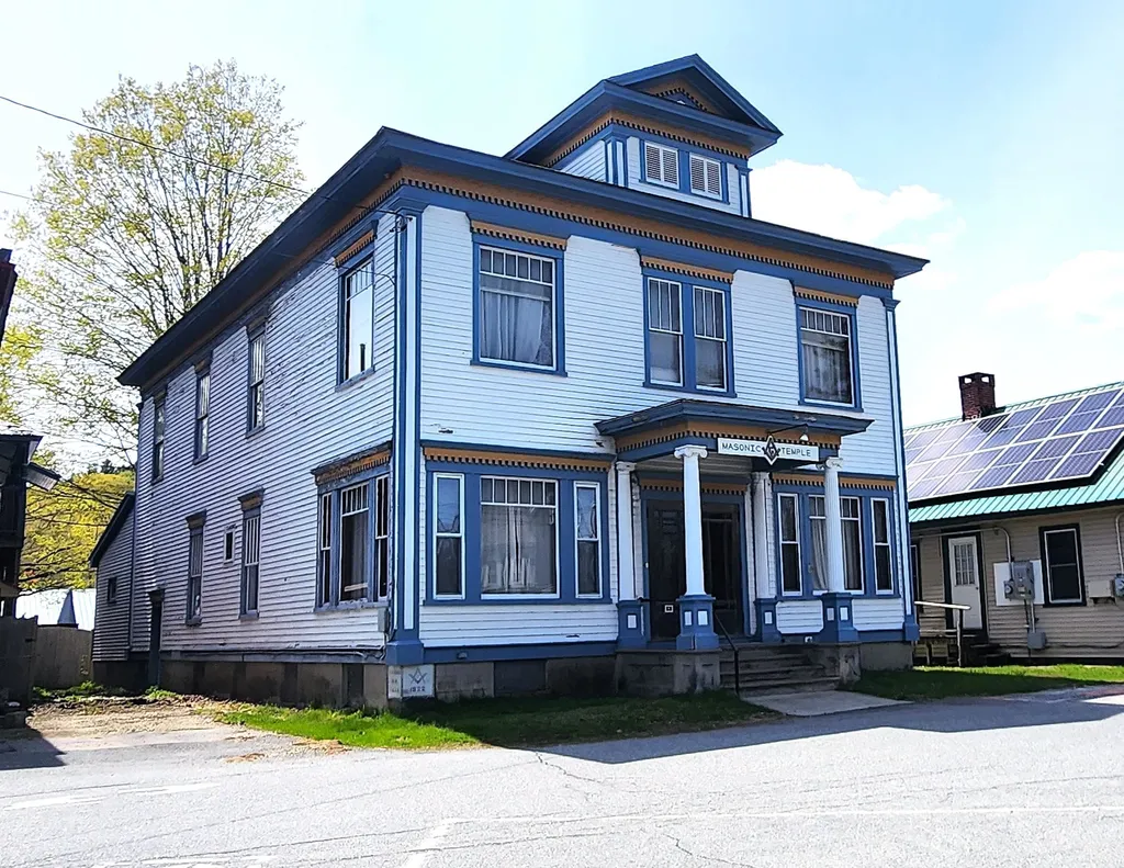 20 The Common Chester, VT