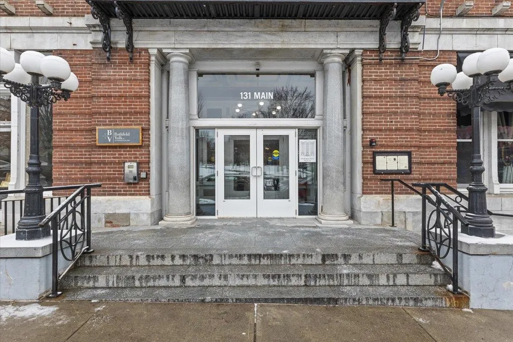 131 Main Street, Burlington VT 05401 | MLS #4982407 - Geri Reilly Real ...