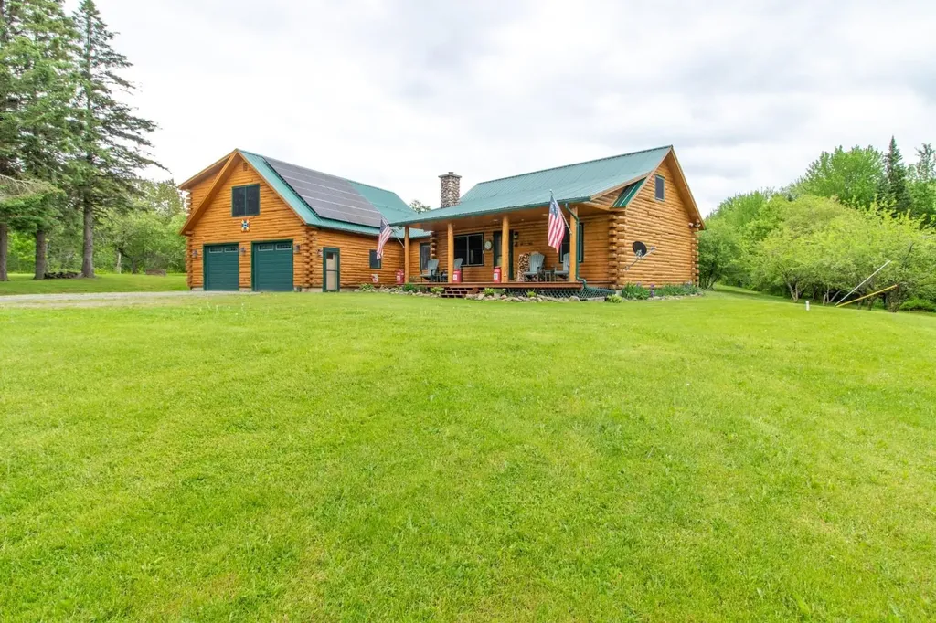 Countryside Log Home | C21 Farm & Forest Real Estate