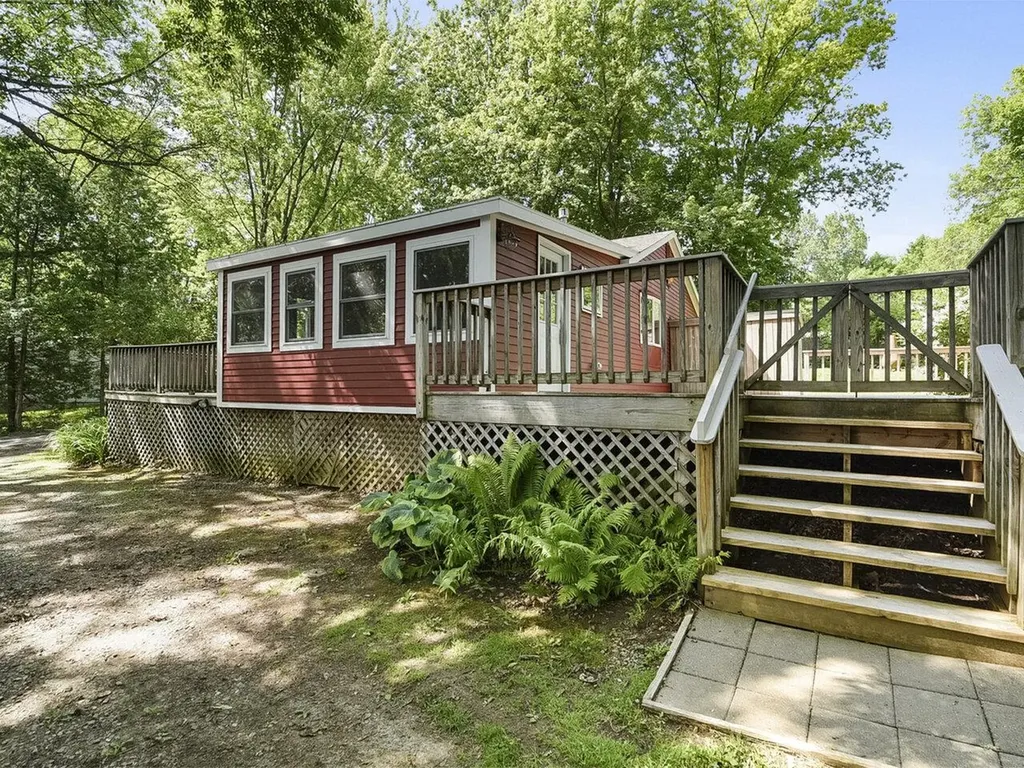 9 Marsh Lane Colchester VT Single Family Real Estate Listing MLS #4998582