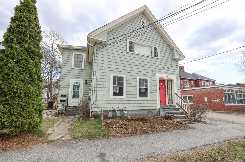 27 Monroe Street Concord, NH