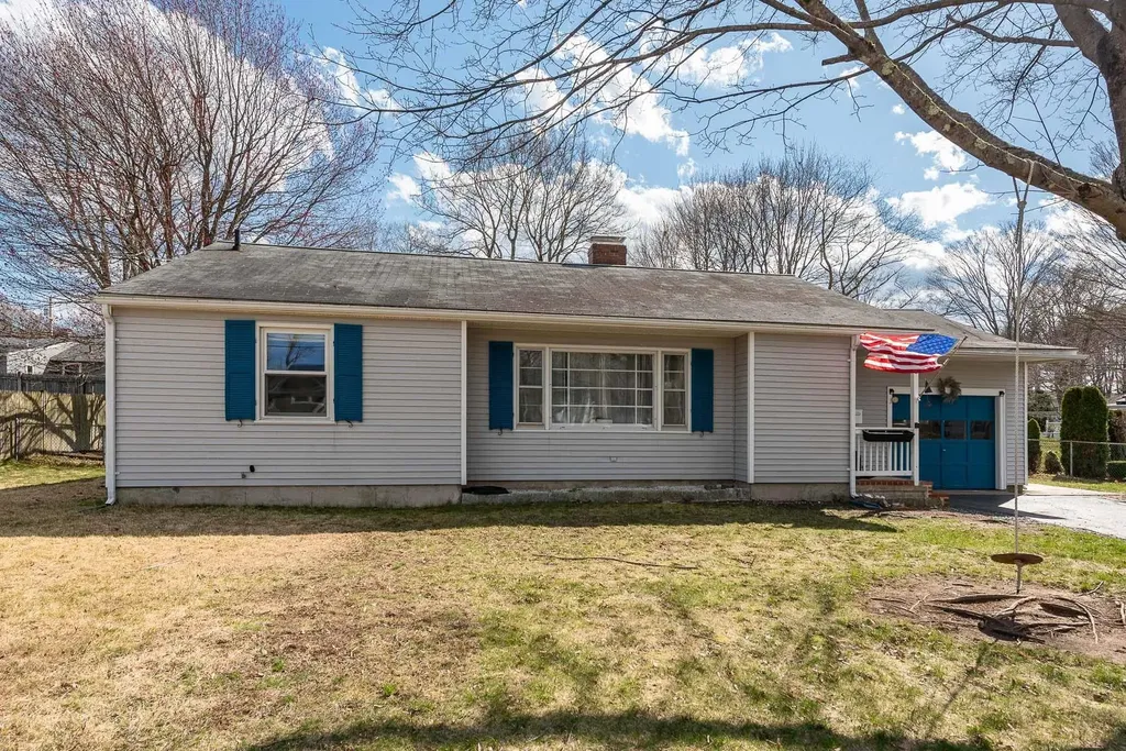 6 Homestead Circle Hampton, NH