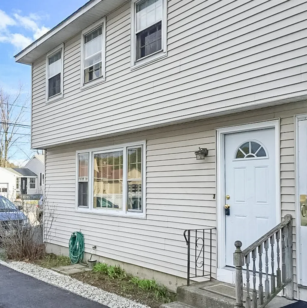 69 Caldwell Road Nashua, NH