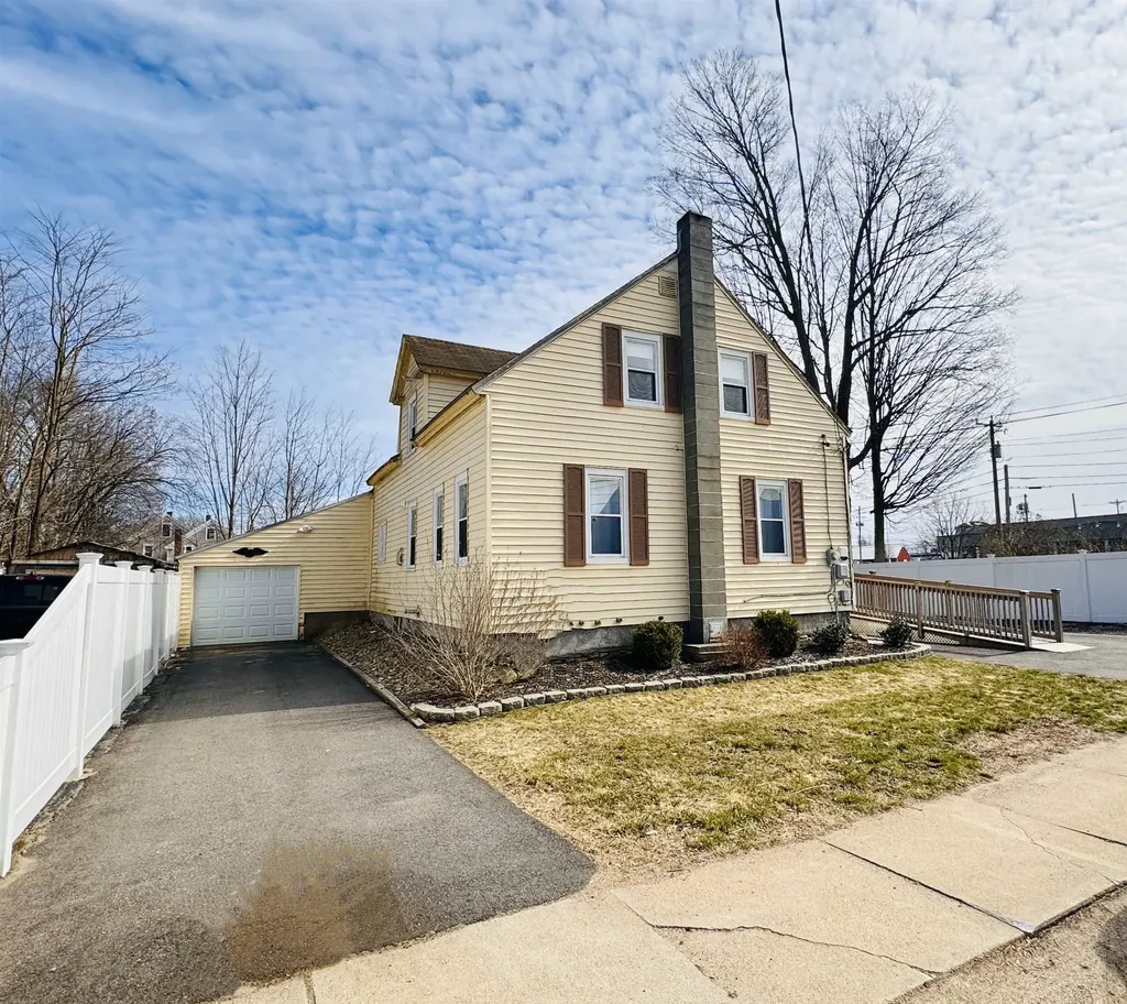 1 Leonard Street Rochester, NH Real Estate Property | MLS # 4990247