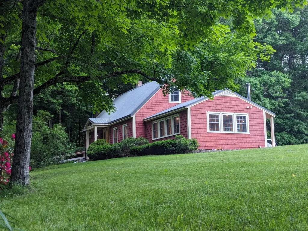 338 Bumfagon Road Loudon, NH